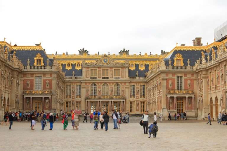 15 French Revolution Sites in Paris to Visit - World By Isa