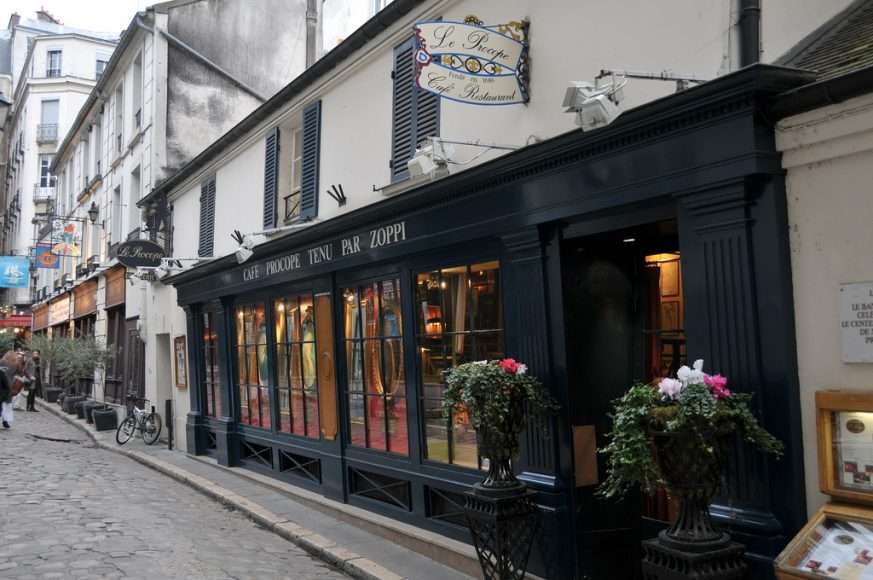 15 French Revolution Sites in Paris to Visit - World By Isa