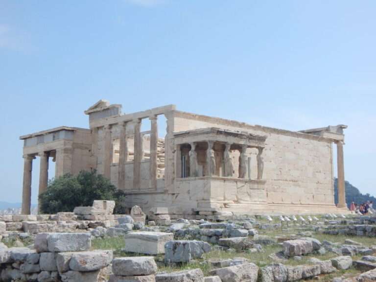 Visiting the Acropolis of Athens: A First-Time Guide – World by Isa